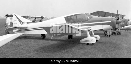 Jodel D.140 Mousquetaire G-AOVZ (msn 42), at Cranfield on 10 September ...