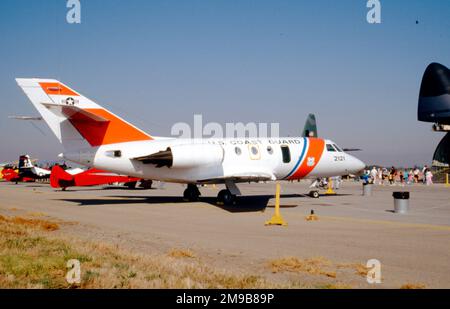 United States Coast Guard - Dassault HU-25A Guardian 2121 (MSN 431, ex ...