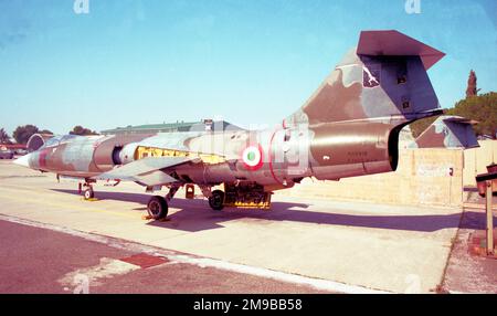 Italian Air Force Lockheed F-104S Starfighter Stock Photo - Alamy