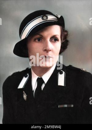 Edwina Mountbatten, Countess Mountbatten of Burma in London 1937 Stock ...