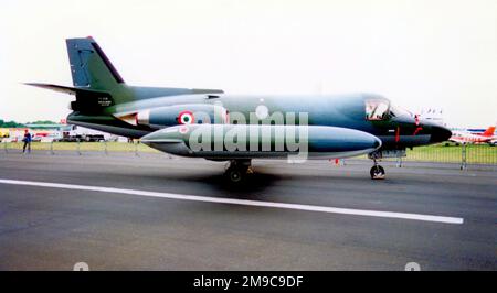 Aeronautica Militare - Piaggio-Douglas PD.808GE1 MM61961 (msn 518), of ...