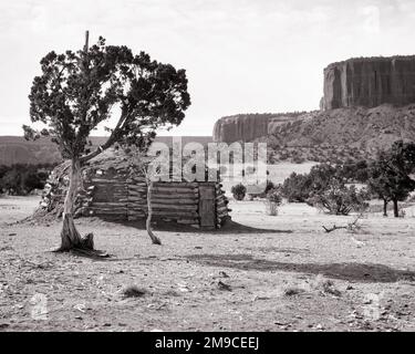 Navajo hogan, traditional dwelling and ceremonial structure, Monument ...