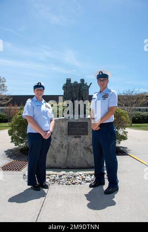 Chief Petty Officer Kailea Blankenship, a boatswain’s mate with USCG ...