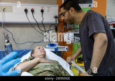KUWAIT CITY - Al Adan Hospital’s staff and 3rd Medical Command ...