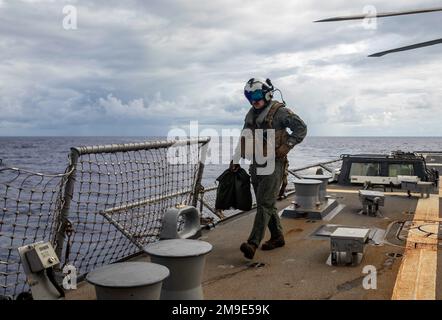 PHILIPPINE SEA (May 7, 2022) Lt. Samuel Weaver, from Damascus, Md ...