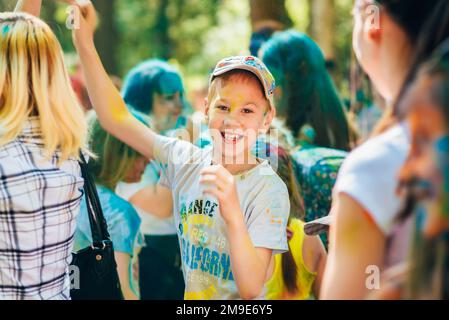 VICHUGA, RUSSIA - JUNE 17, 2018: Festival of colors Holi. Portrait of a ...