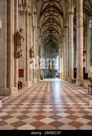 Interior design, Ulm Cathedral, Ulm, Baden-Wuerttemberg, Germany Stock ...