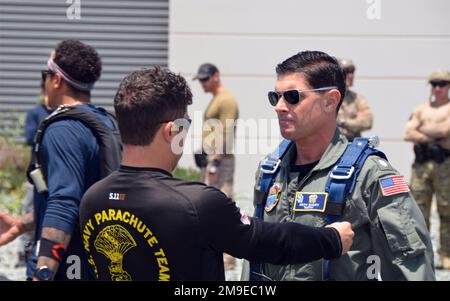 Navy Talent Acquisition Group Southwest Commanding Officer Cmdr. David ...