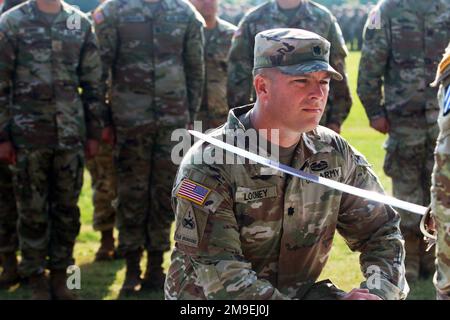 Col. Terry R. Tillis, left, commander of the "Spartan Brigade," 2nd ...
