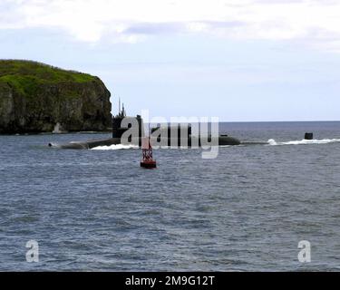 A port side view of the USS KAMEHAMEHA (SSN 642) underway as it enters ...