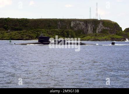 A port side view of the USS KAMEHAMEHA (SSN 642) underway as it enters ...