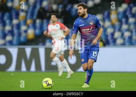 CremoneseÕs Italian defender Matteo Bianchetti controls the ball during ...
