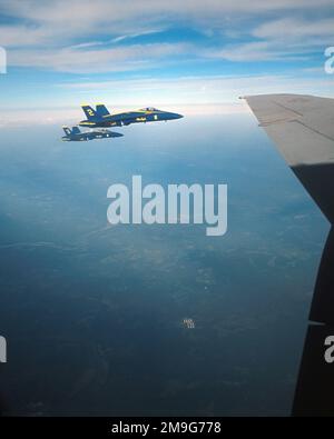 Major Hunter Hobson, USMC, (right) wing with the Blue Angels and ...