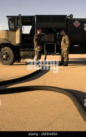 Technical Sergeant (TSGT) Chris Hunt 434th Air Refueling Wing (ARW ...