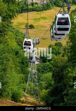 Cable cars ascending to the Heights of Abraham attraction at Matlock ...