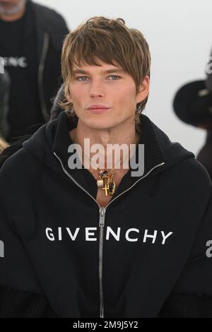 Jordan Barrett attends the Givenchy Menswear Fall-Winter 2023-2024 show ...