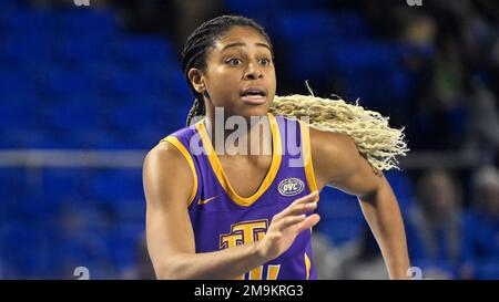 Tennessee Tech guard Jada Guinn plays against Middle Tennessee during ...