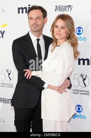 Sosie Bacon, left, and Scoot McNairy arrive at the 37th Film ...