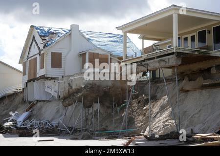 After Hurricane Nicole, beachfront homes in Ponce Inlet are no longer ...