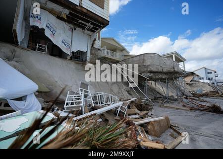 After Hurricane Nicole, beachfront homes in Ponce Inlet are no longer ...