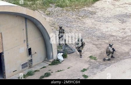 US Air Force (USAF) Pararescuemen from the 304th Rescue Squadron (RQS ...
