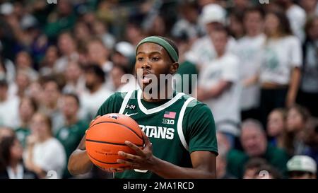 Michigan State guard Tre Holloman drives up court during an NCAA ...