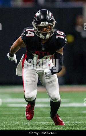 Atlanta Falcons wide receiver Damiere Byrd (14) lines up against the ...