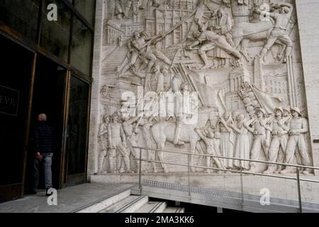 Benito Mussolini on horseback Stock Photo - Alamy
