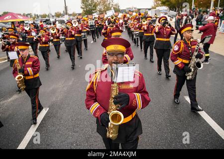 The Washington Commanders marching band performs before an NFL football ...