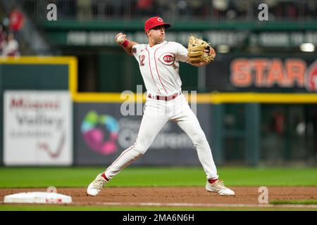 Cincinnati Reds third baseman Spencer Steer (12) plays during a ...