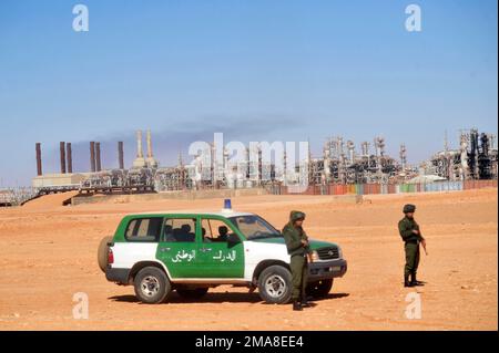 IN AMENAS, Algeria - Soldiers guard a gas facility in In Amenas ...