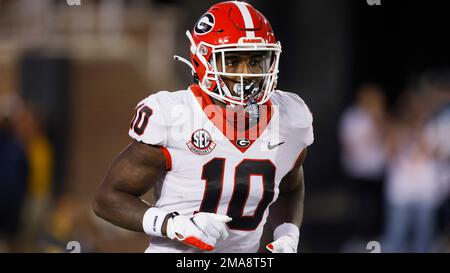Georgia wide receiver Kearis Jackson (10) returns a kick off during ...