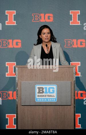 Illinois women's head coach Shauna Green speaks during Big Ten NCAA ...