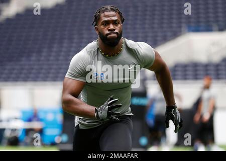 Linebacker Jai Jackson, of the United Kingdom, runs the 40-yard dash at ...