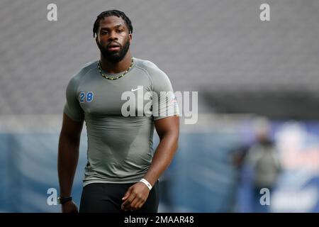 Linebacker Jai Jackson, of the United Kingdom, runs the 40-yard dash at ...