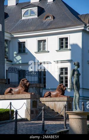 Schlitz Castle Hotel, Hohen-Demzin, Mecklenburg Lake Plateau ...