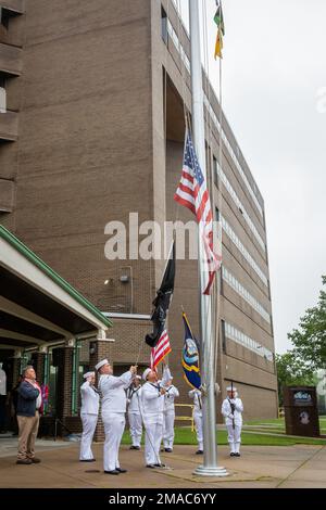 The Norfolk Naval Shipyard Flag Detail, alongside Gold Star Family ...