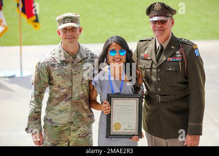 Brig. Gen. Jasper Jeffers, the deputy commanding general of maneuver ...