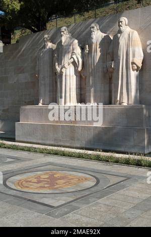 Reformation Wall with statues of Guillaume Farel, John Calvin, Theodore ...