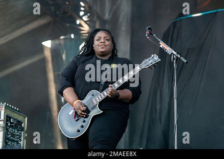 Diamond Rowe of Tetrarch performs at the Louder Than Life Music ...