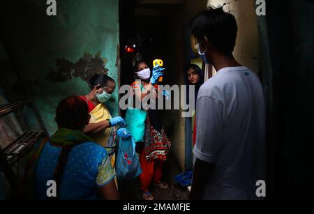 Mumbai India,Dharavi,low income,poor,poverty,60 Feet Road,slum,male boy ...