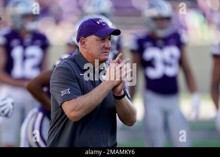 Kansas State head coach Chris Klieman watches warmups before an NCAA ...