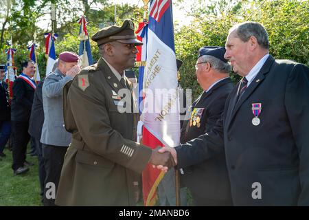Col. Mark A. Denton, commander of the 207th Military Intelligence ...