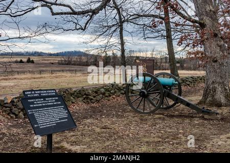 Monument to the State of Tennessee and Cannon, Confederate Avenue ...