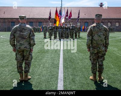 Soldiers from Regional Health Command-Atlantic and the U.S. Army ...
