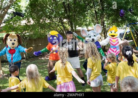 IMAGE DISTRIBUTED FOR CEC ENTERTAINMENT - The Summer of Fun is back at ...