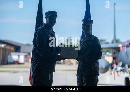 Col. Lucas Teel, 4th Fighter Wing commander, speaks with members of ...
