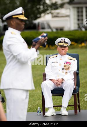 The U.S. Navy destroyer USS Leutze (DD-481) showing damage suffered ...