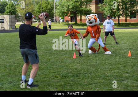 Cincinnati Bengals long snapper Cal Adomitis (48) reacts to a field ...