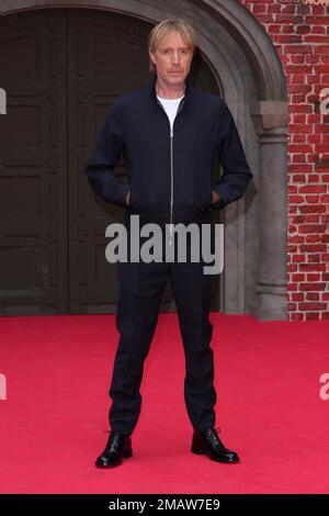 Rhys Ifans poses for photographers upon arrival at the World premiere ...